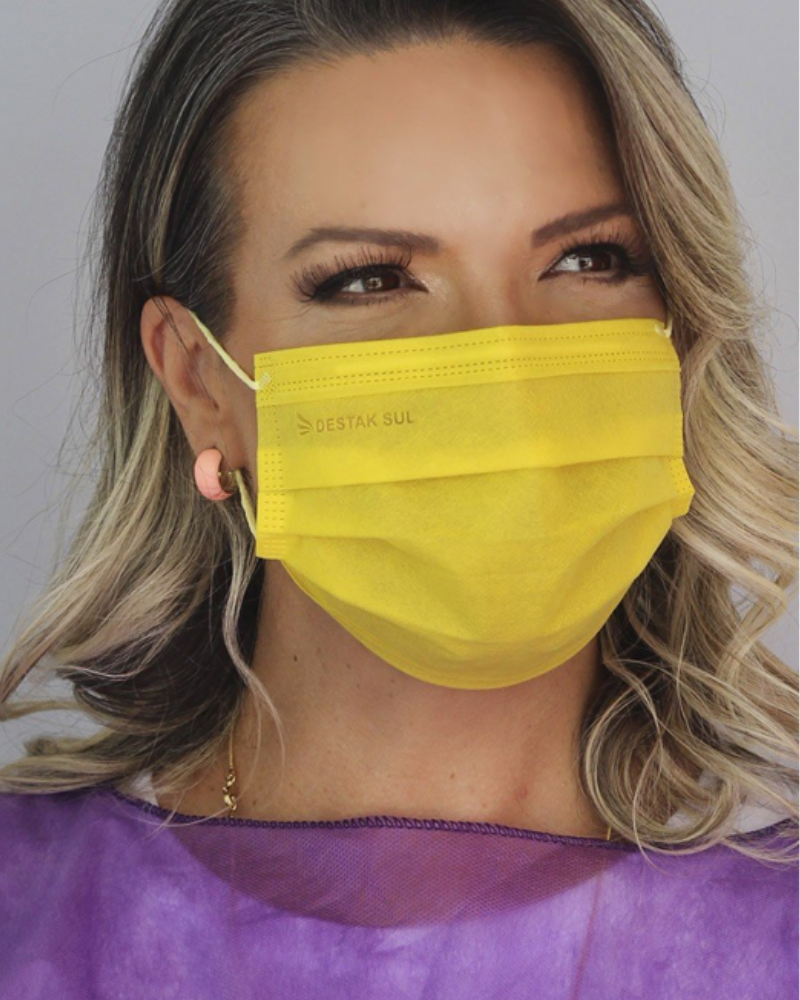 Máscara descartável cirúrgica amarela com elástico amarelo - Rosana Furman Andreatta - Especial ...