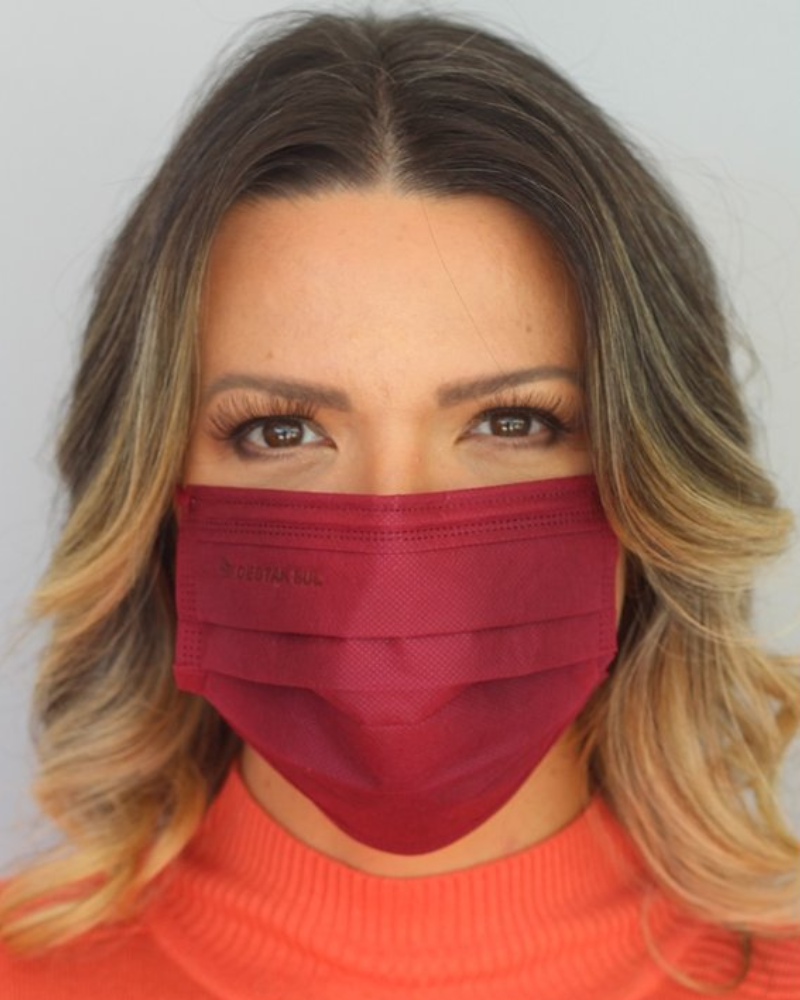 Máscara descartável tripla marsala com elástico marsala - Rosana Furman Andreatta - Especial Enf ...