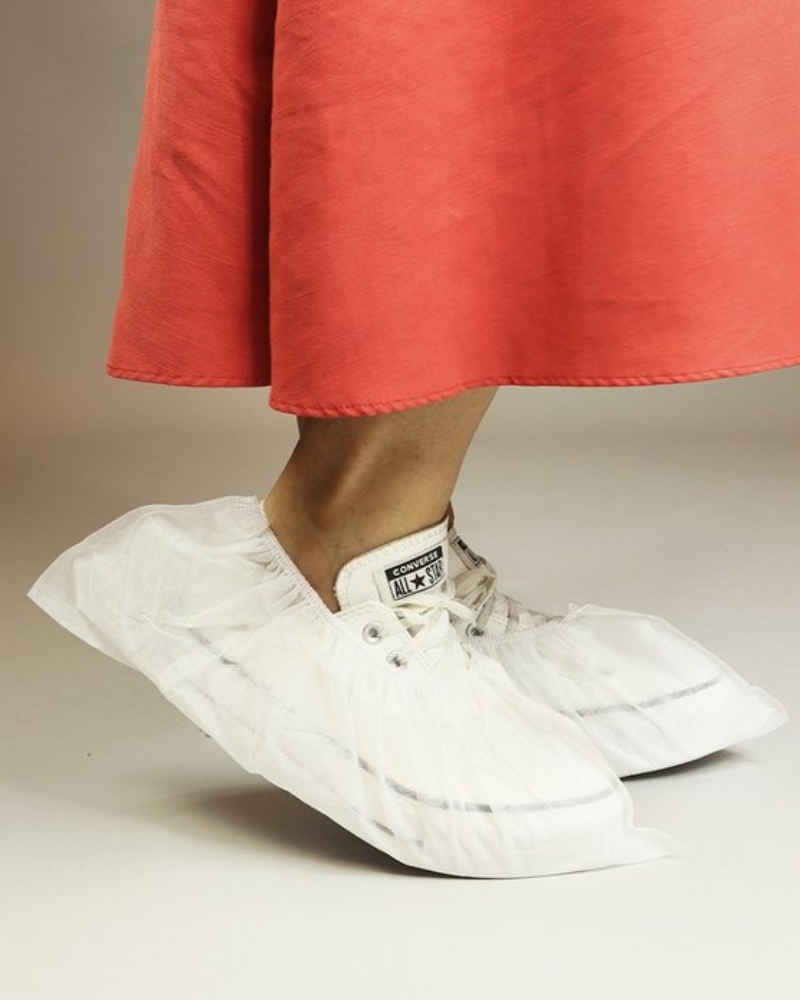 Propé sapatilha descartável branca (TNT) 40 g - Rosana Furman Andreatta - Especial Enf Care